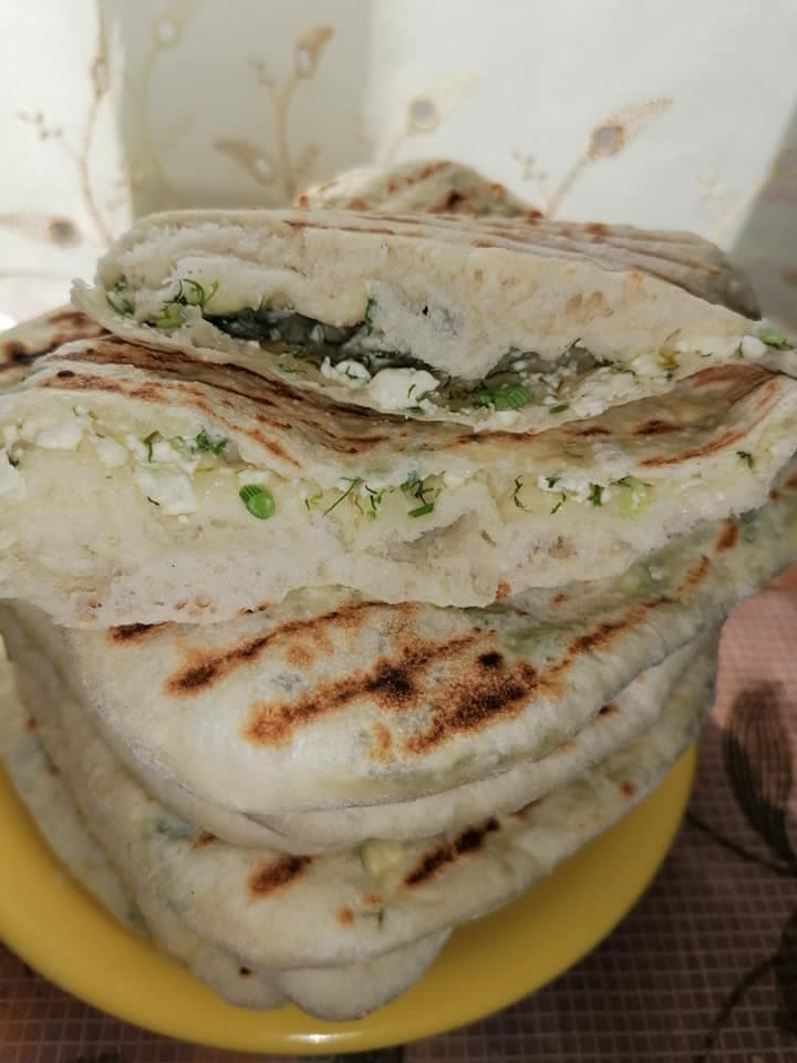 Turte cu brânză, ceapă verde și mărar • Sasha Cuisine