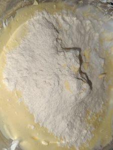 Blat de tort clasic – rețeta de bază, fără praf de copt • Sasha Cuisine